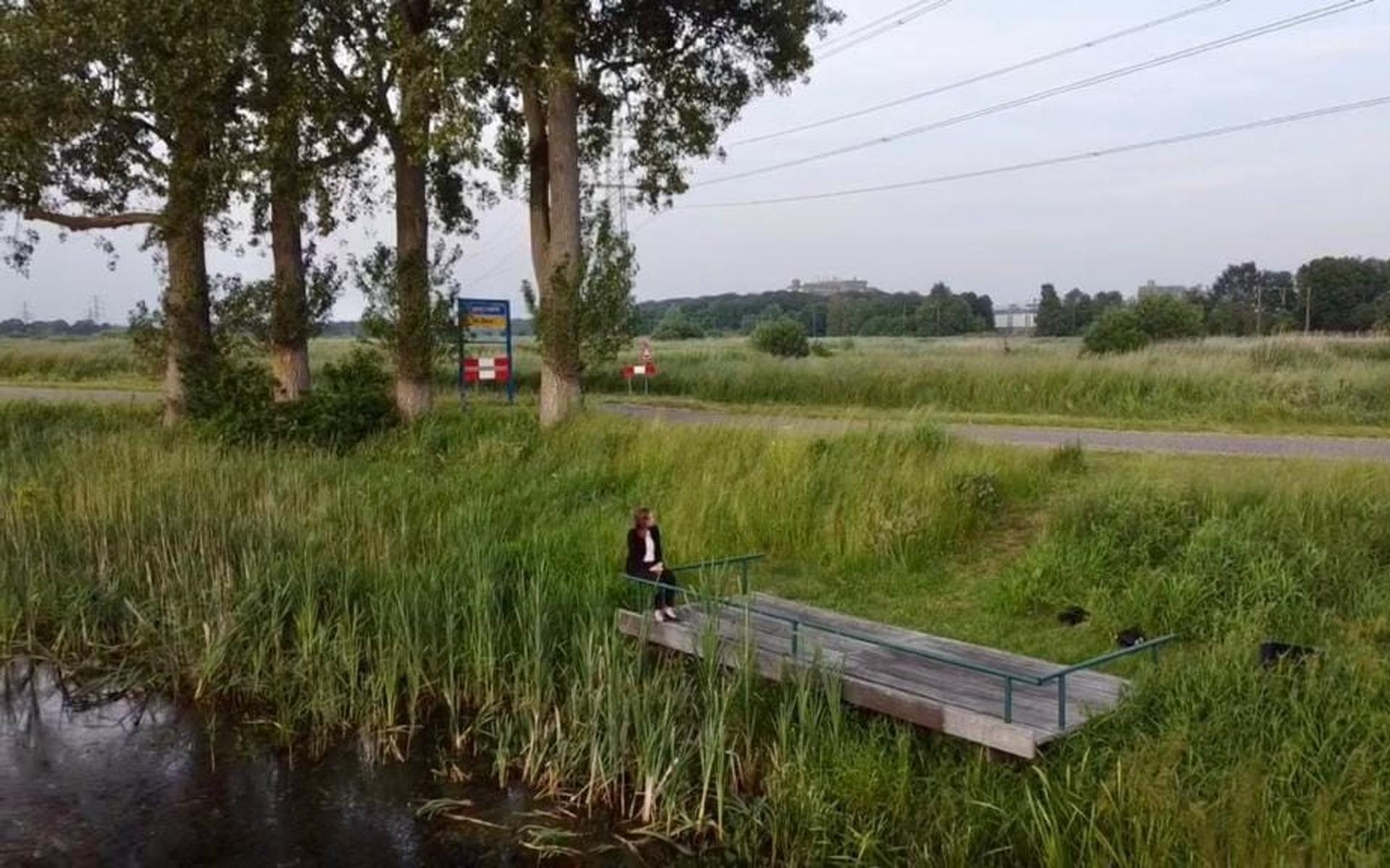 De Weide maakt bijzondere kinderdienst, met opnames vanaf strand ...