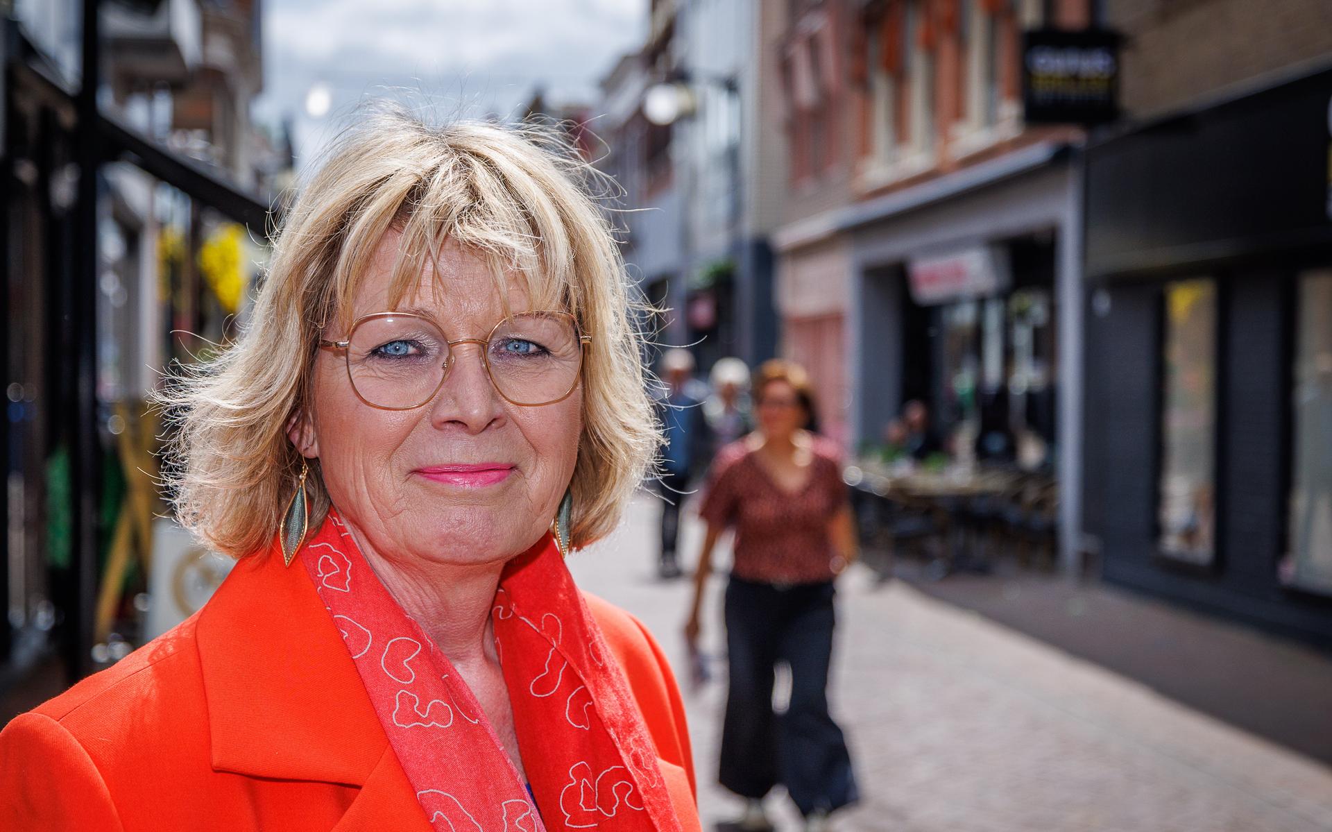 Kersvers wethouder in Meppel Jeannet Bos geeft eerste jaar ondanks ...