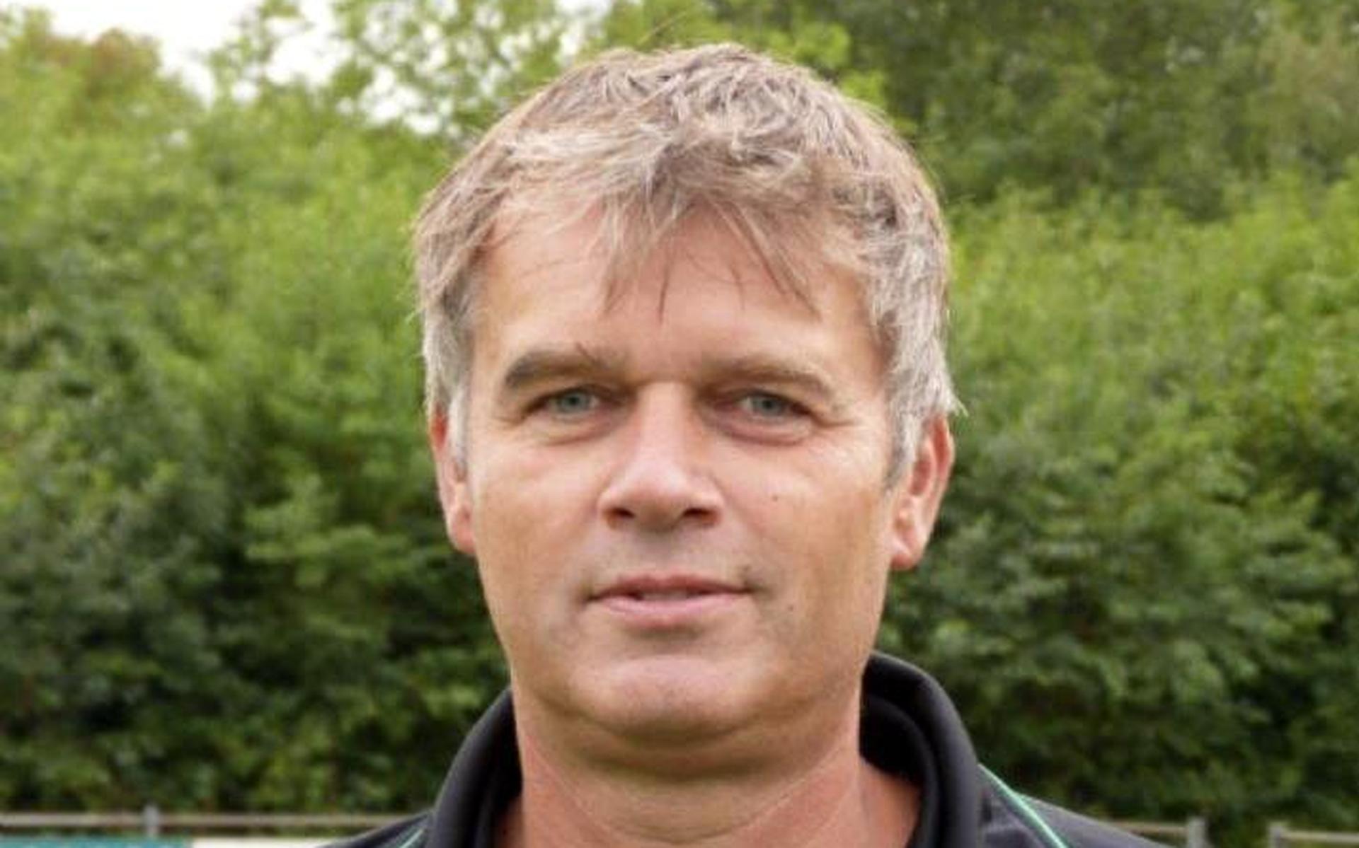 Peter Timmer ook volgend seizoen hoofdtrainer Drenthina - Dagblad van ...