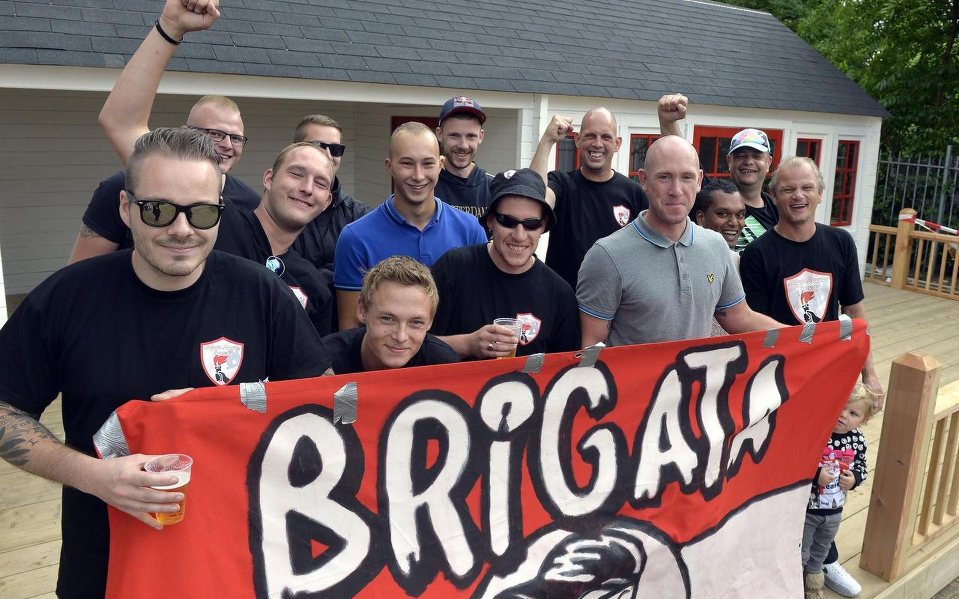 FC Emmen koestert Brigata Fanatico - Dagblad van het Noorden