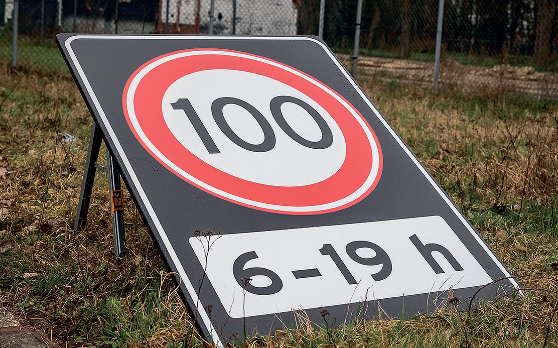 In Beeld: Maximaal 100 kilometer per uur - Dagblad van het Noorden
