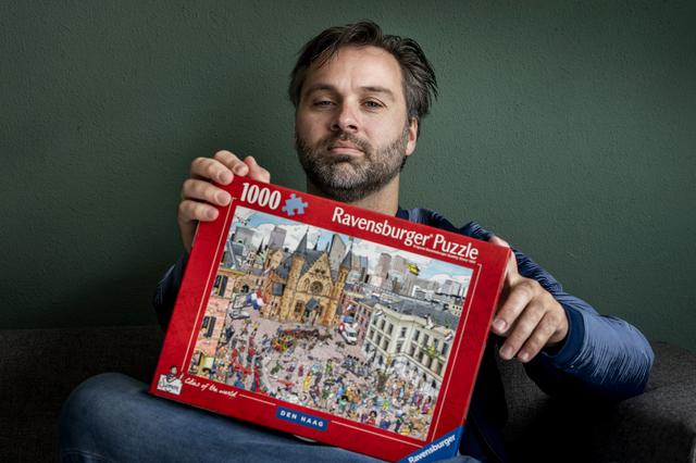 Simon (41) uit Groningen maakt tekeningen voor Ravensburger-puzzels ...