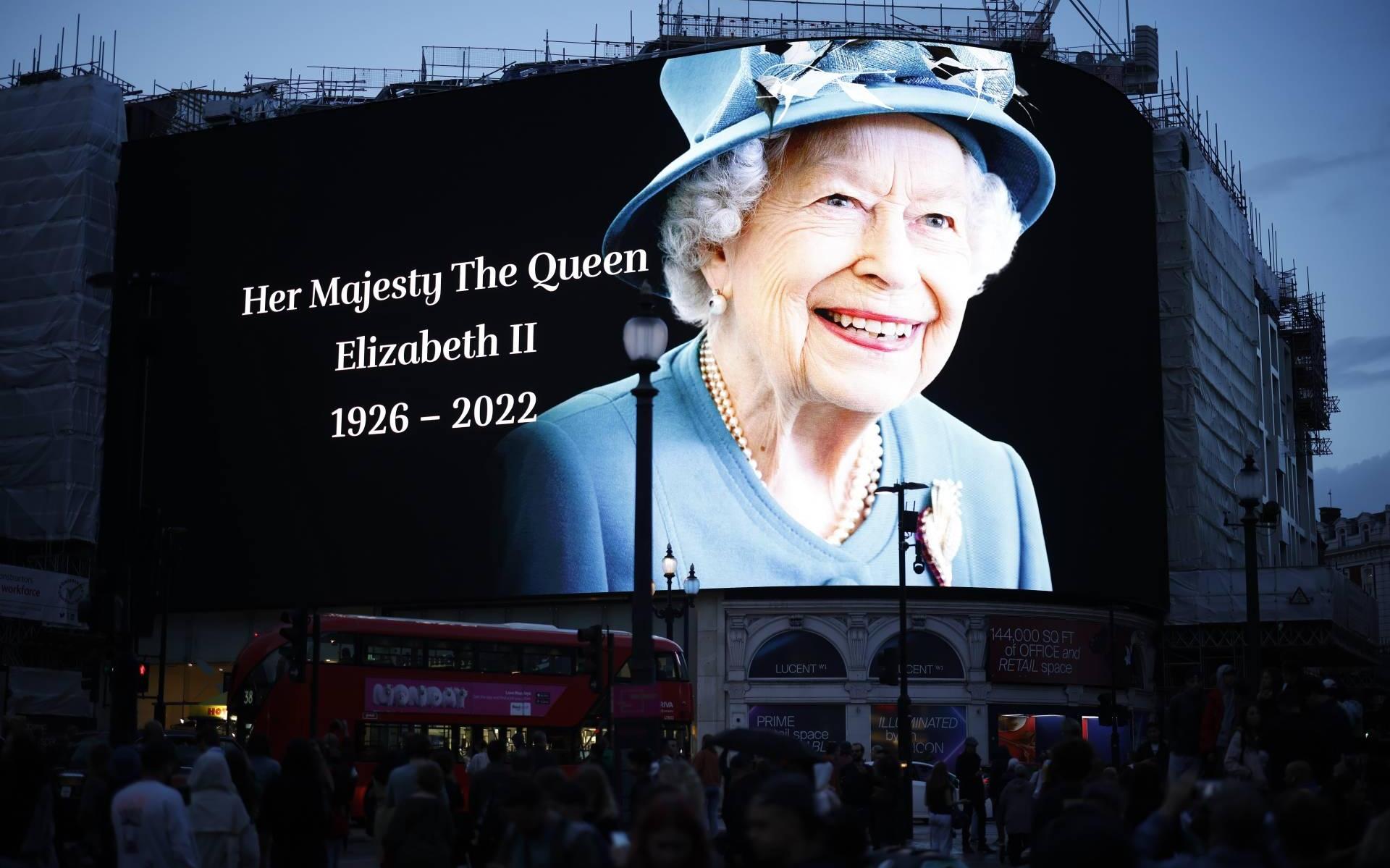 Ruim een miljoen kijkers voor documentaire over de Queen - Dagblad van ...