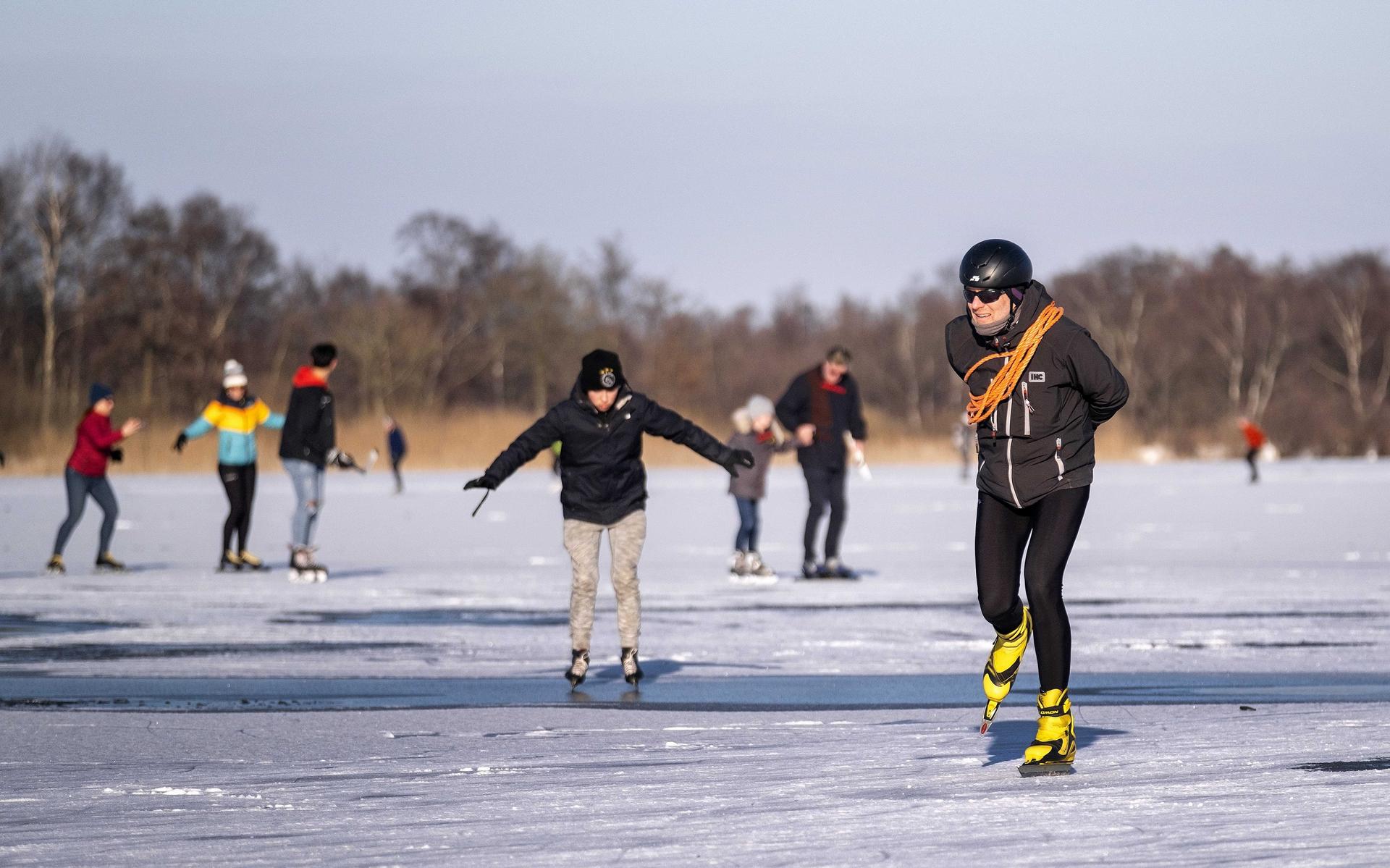 Ga jij schaatsen op natuurijs? Met deze tips voorkom je botbreuken ...