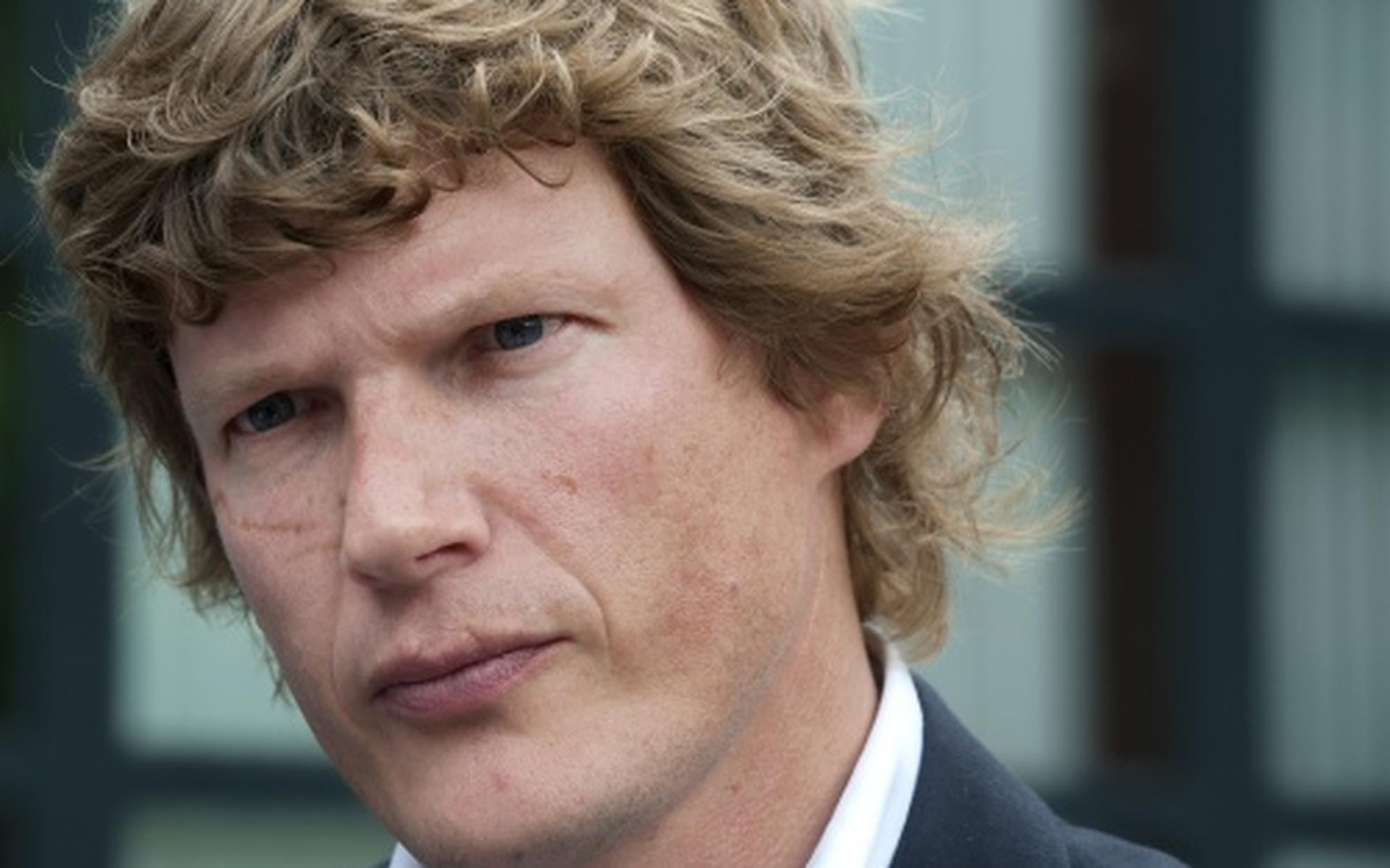 Journalist Eric Smit vertelt over de sporen en de macht van geld bij ...