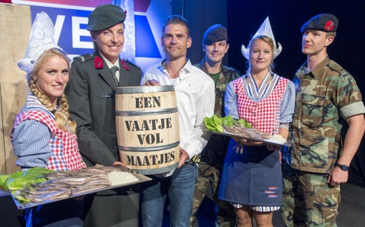 Eerste vaatje haring brengt 90.000 euro op - Dagblad van het Noorden