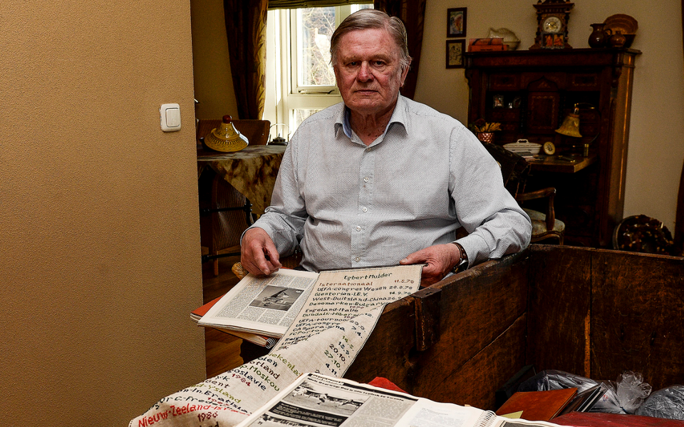 Ex-topscheidsrechter Egbert Mulder uit Sappemeer wordt 80 jaar: tussen ...