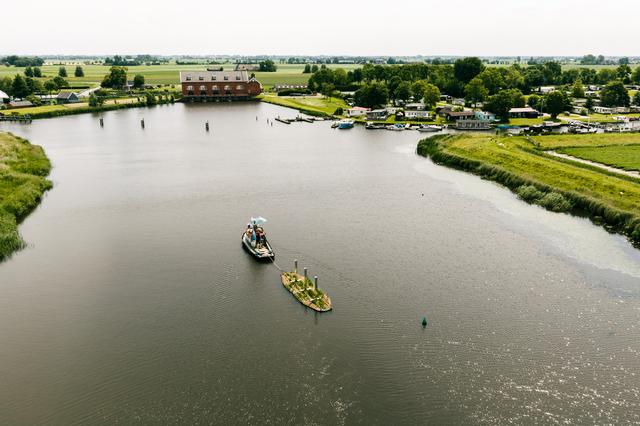 Drijvend eiland symboliseert projecten Waterschap Noorderzijlvest ...