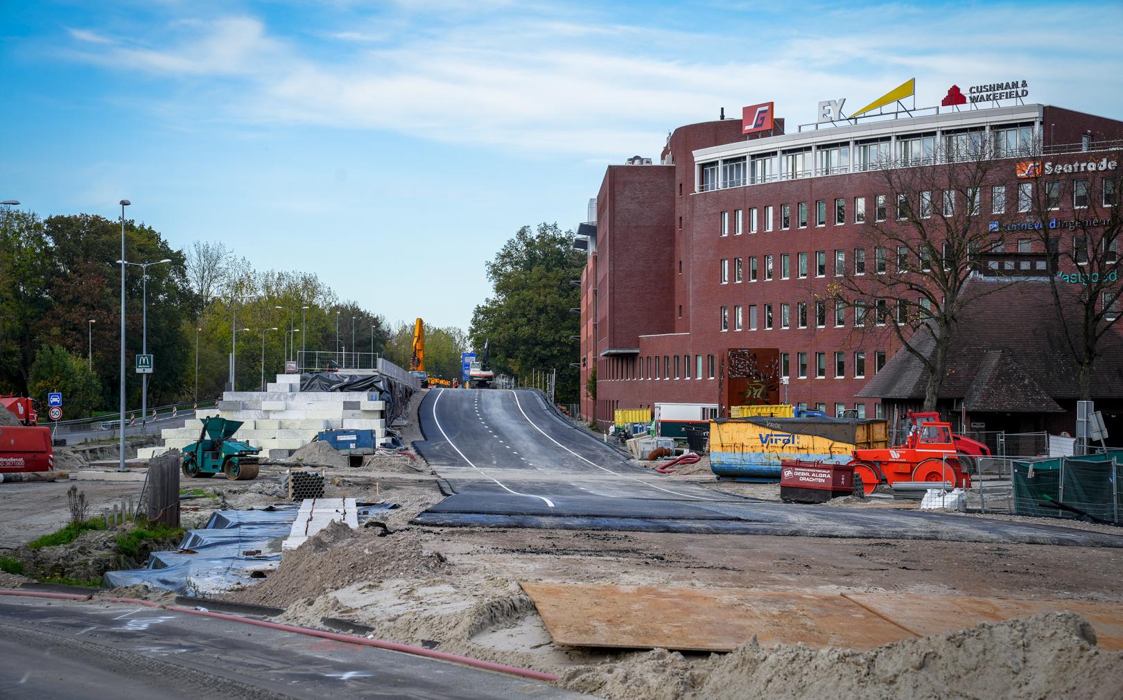 Auto's op ringweg Groningen rijden vanaf woensdag pal langs deze ...