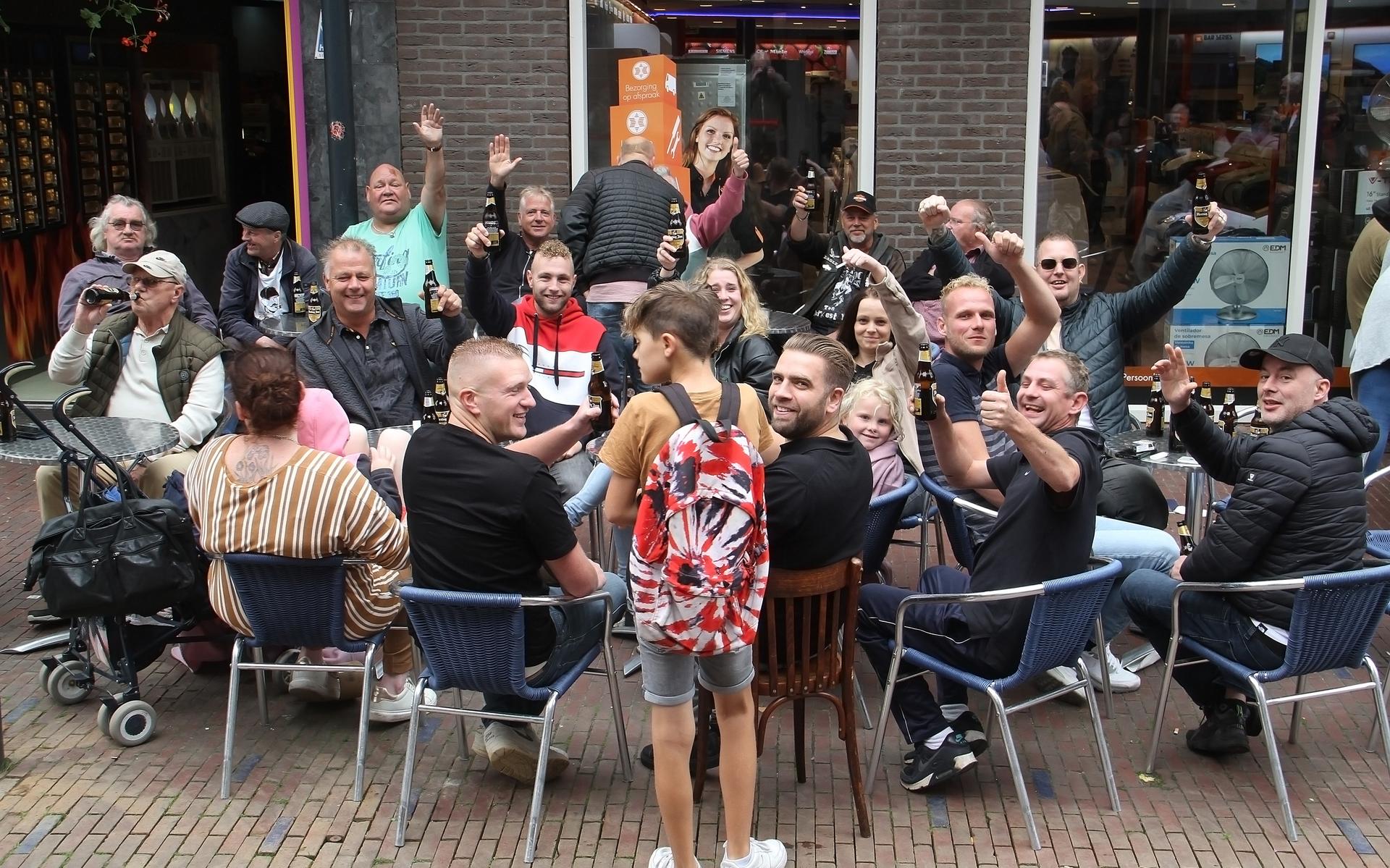 Vakantiemarkt Veendam gezellig druk | plaatjes kijken - Dagblad van het ...