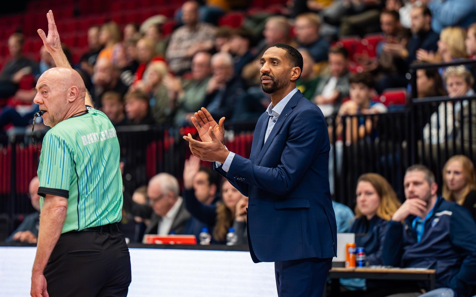 Kan Jason Dourisseau Donar weer uit het slop trekken? 'Qua tactische ...
