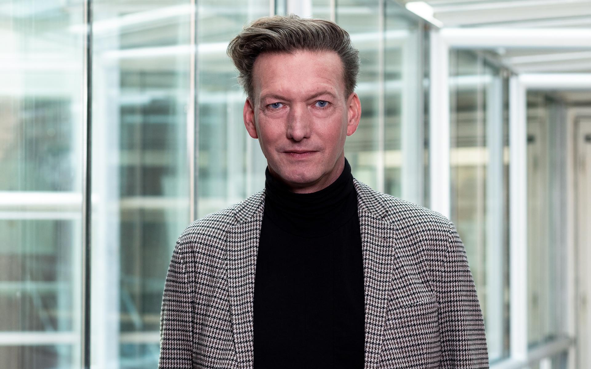 Gedeputeerde Van Dekken trekt opnieuw de kar voor PvdA bij ...