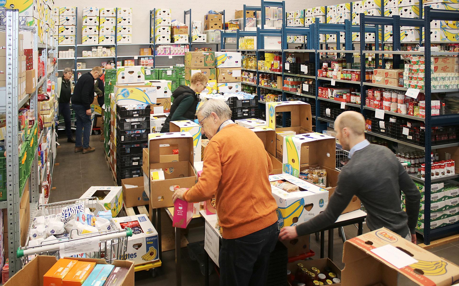 Decemberactie levert 700 bananendozen met houdbare producten op voor ...
