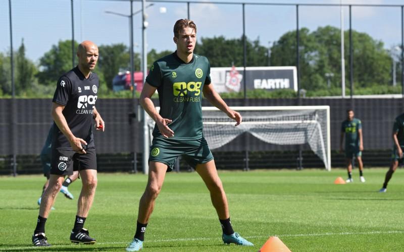 Assistent Dennis van der Ree is voorlopig hoofdtrainer van FC Groningen ...
