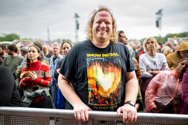 Superfan Tim (34) uit Duitsland staat om half negen al bij de hekken ...