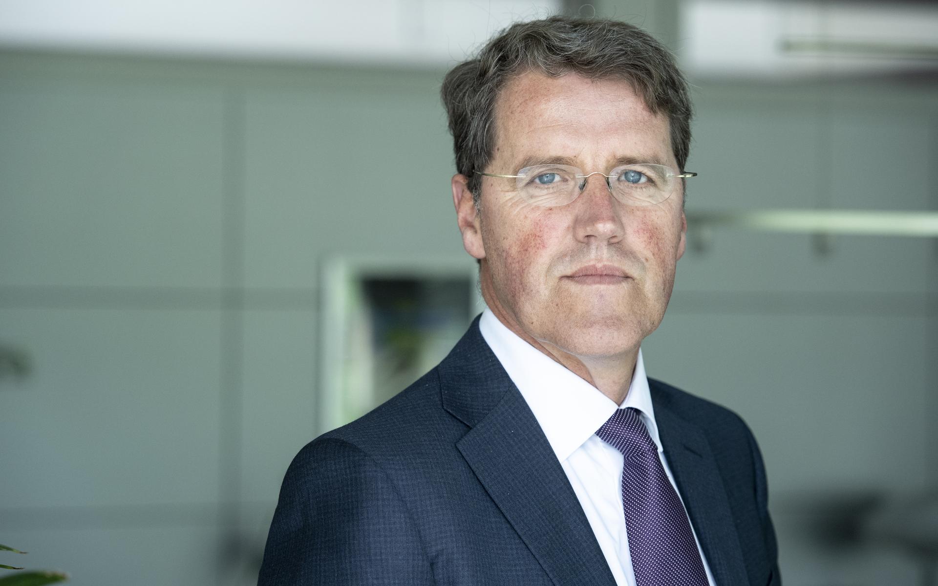 Man (48) terroriseert flat in Emmen en dreigt burgemeester dood te ... Man (48) terroriseert flat in Emmen en dreigt burgemeester dood te ...