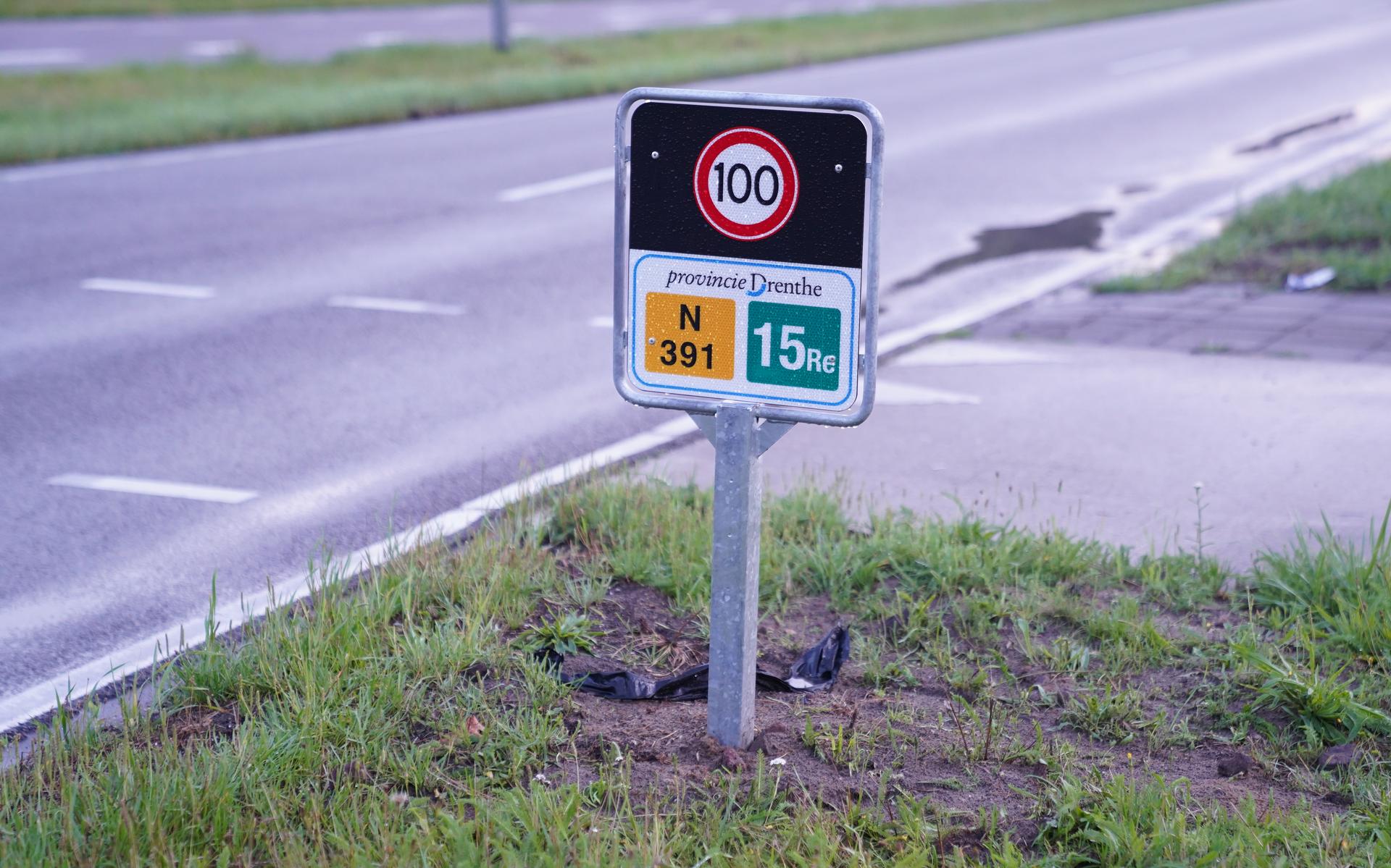 Provincie Drenthe plaatst per ongeluk hectometerpaaltjes met verkeerde ...