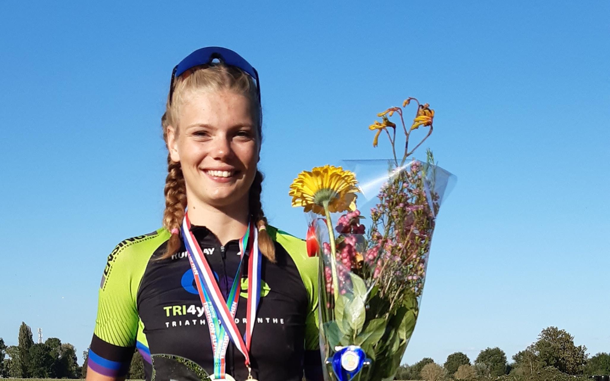 Yke Spelde wint junioren circuit triathlon - Dagblad van het Noorden