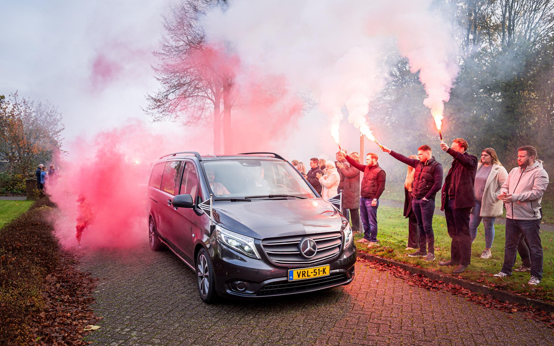 Erehaag in Annen en Groningen voor groots afscheid Jorn (24). 'Leef je ...