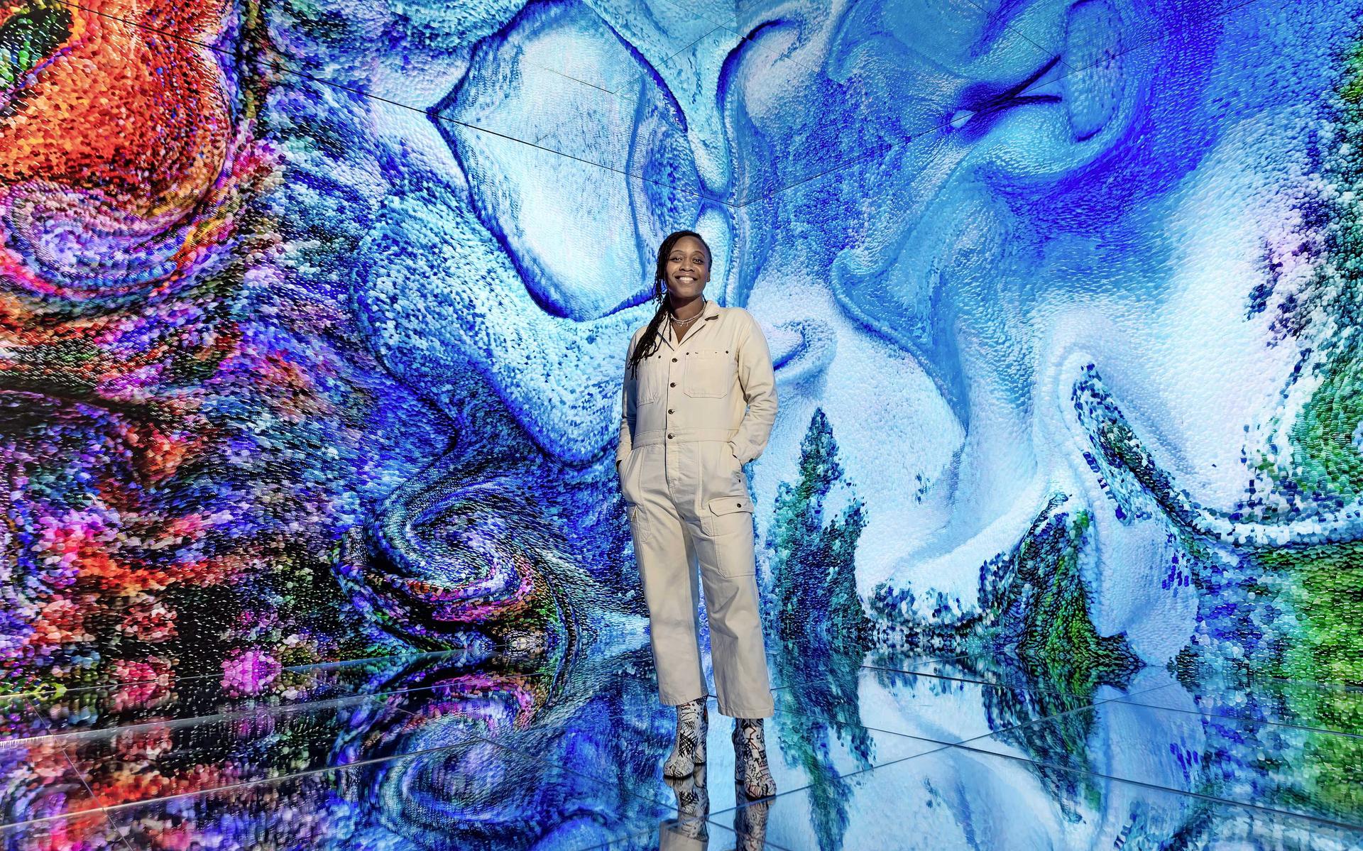 Digitale kunst van Refik Anadol in de Kunsthal - alsof een landschap ...