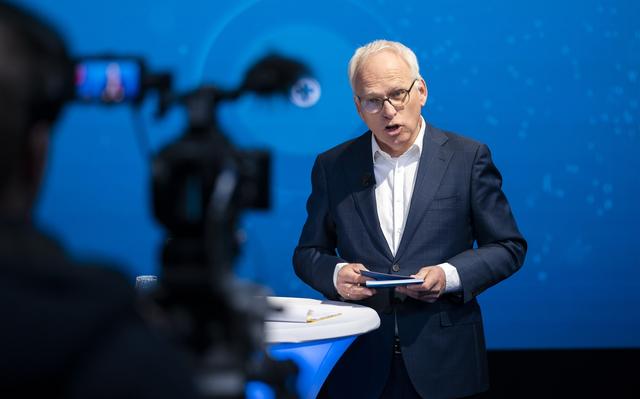 Oud-waarnemend burgemeester van Tynaarlo en Borger-Odoorn Piet Adema ... Oud-waarnemend burgemeester van Tynaarlo en Borger-Odoorn Piet Adema ...