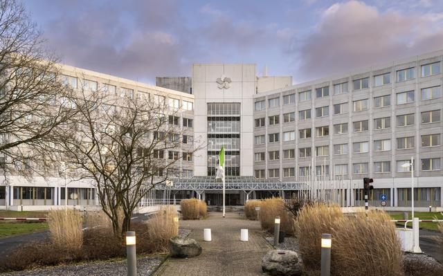 Opmerkelijke wending in Assen: gemeente kaapt NAM-gebouw weg voor neus ...