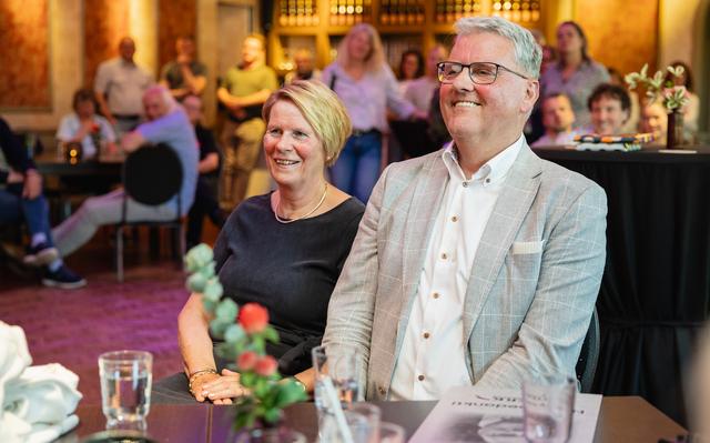 Afscheid van betrokken bestuurder: Harry Stomphorst zwaait af als ...