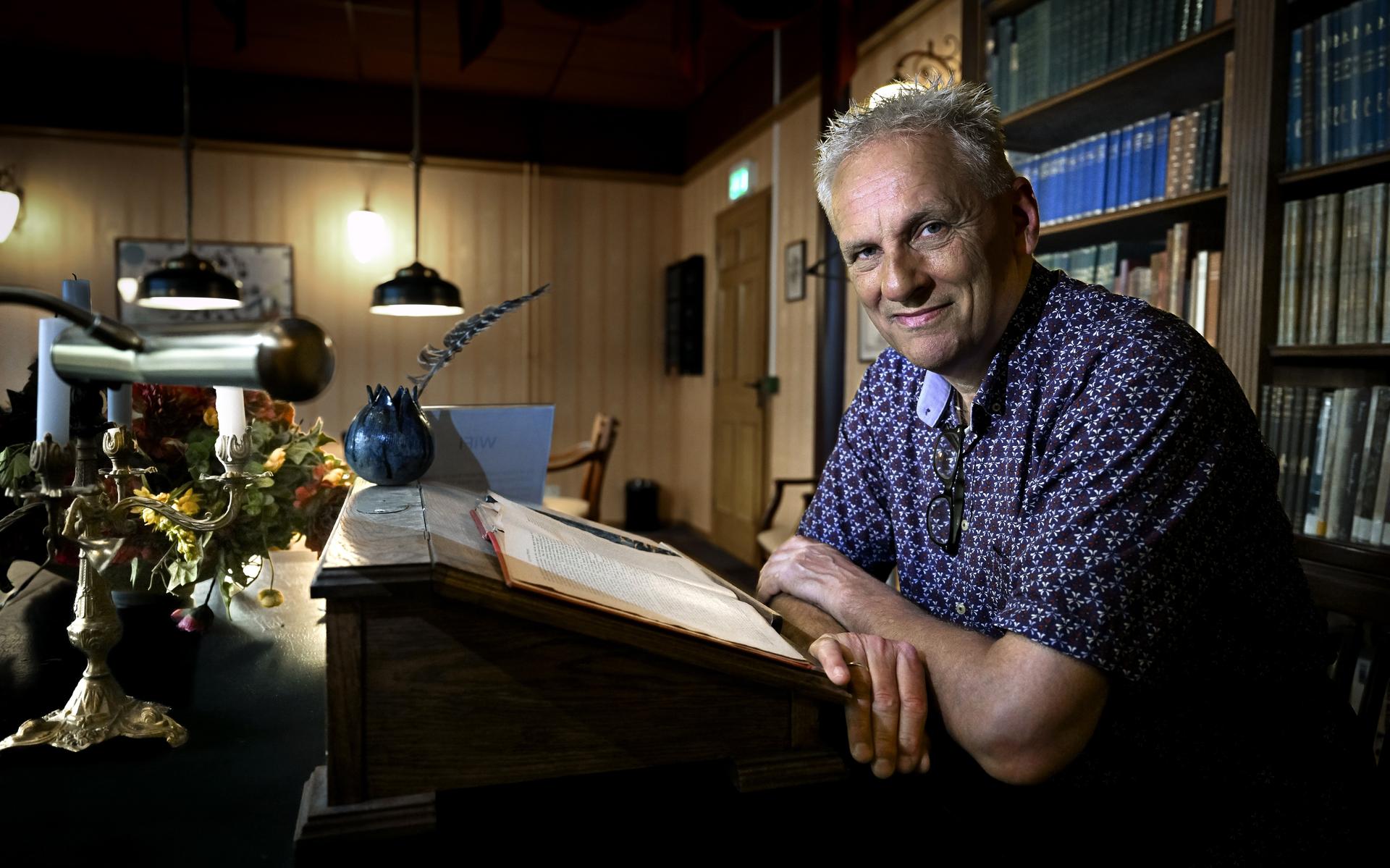 Hein Bloemink schreef een boek over de inspiratie voor wereldhits in de ...