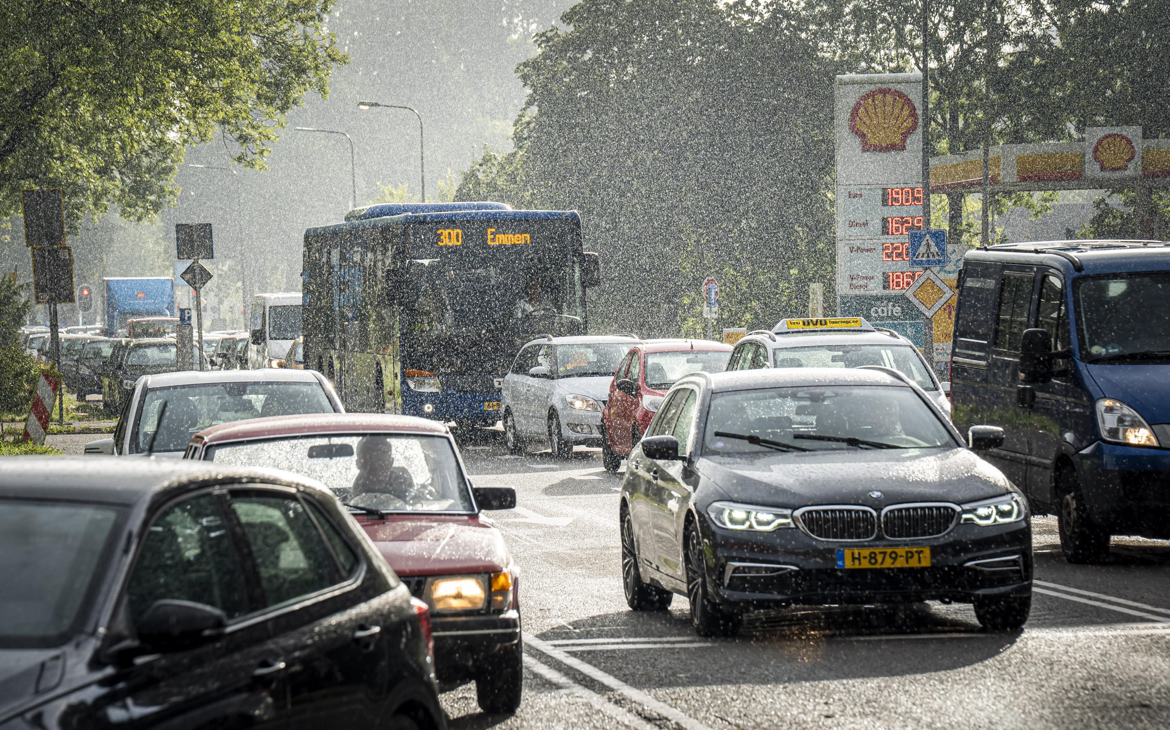 Nieuwe zuidelijke ringweg klaar, nog steeds files in Groningen. Wat is ...
