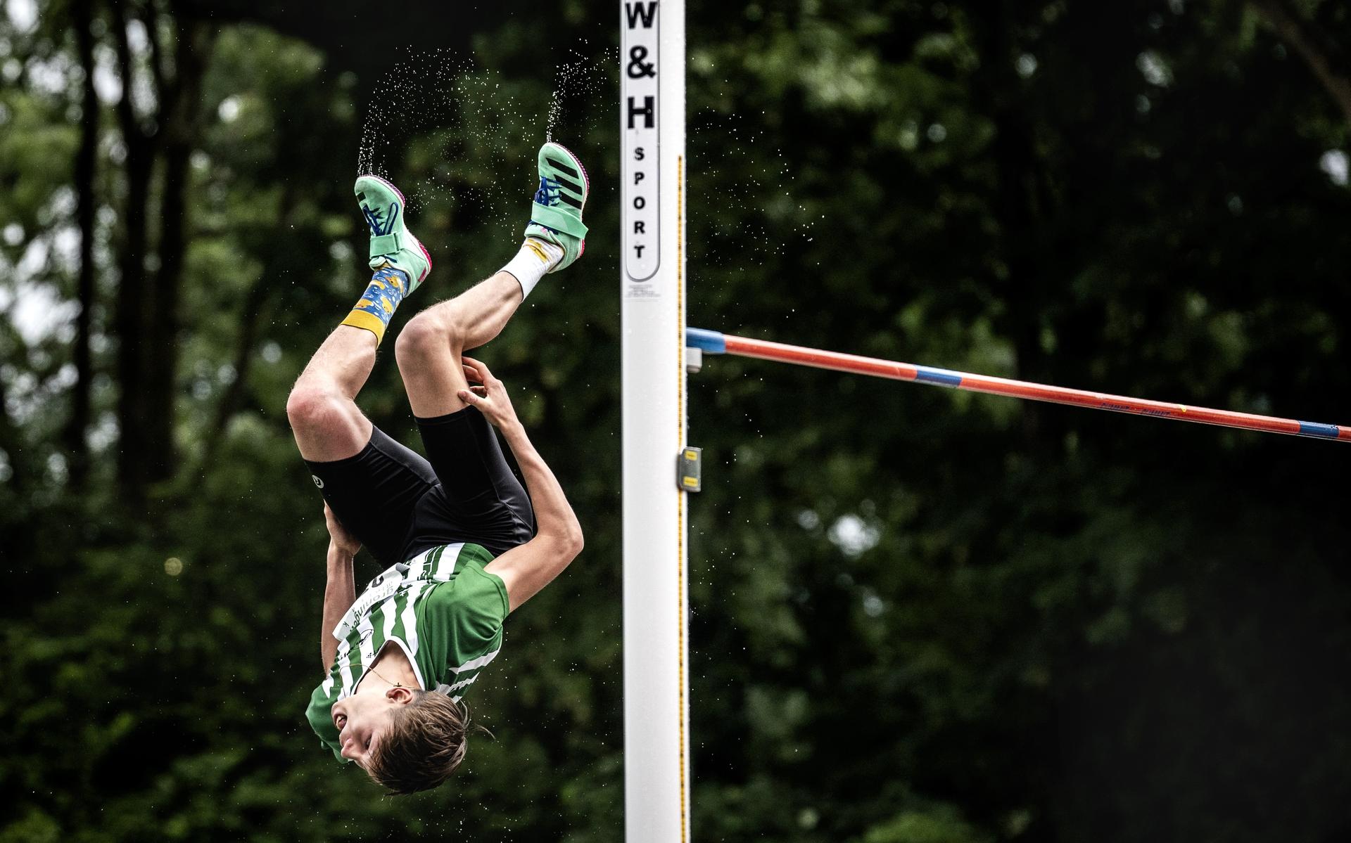 Atleten trotseren regen en wind tijdens Martinibokaal - Dagblad van het ...