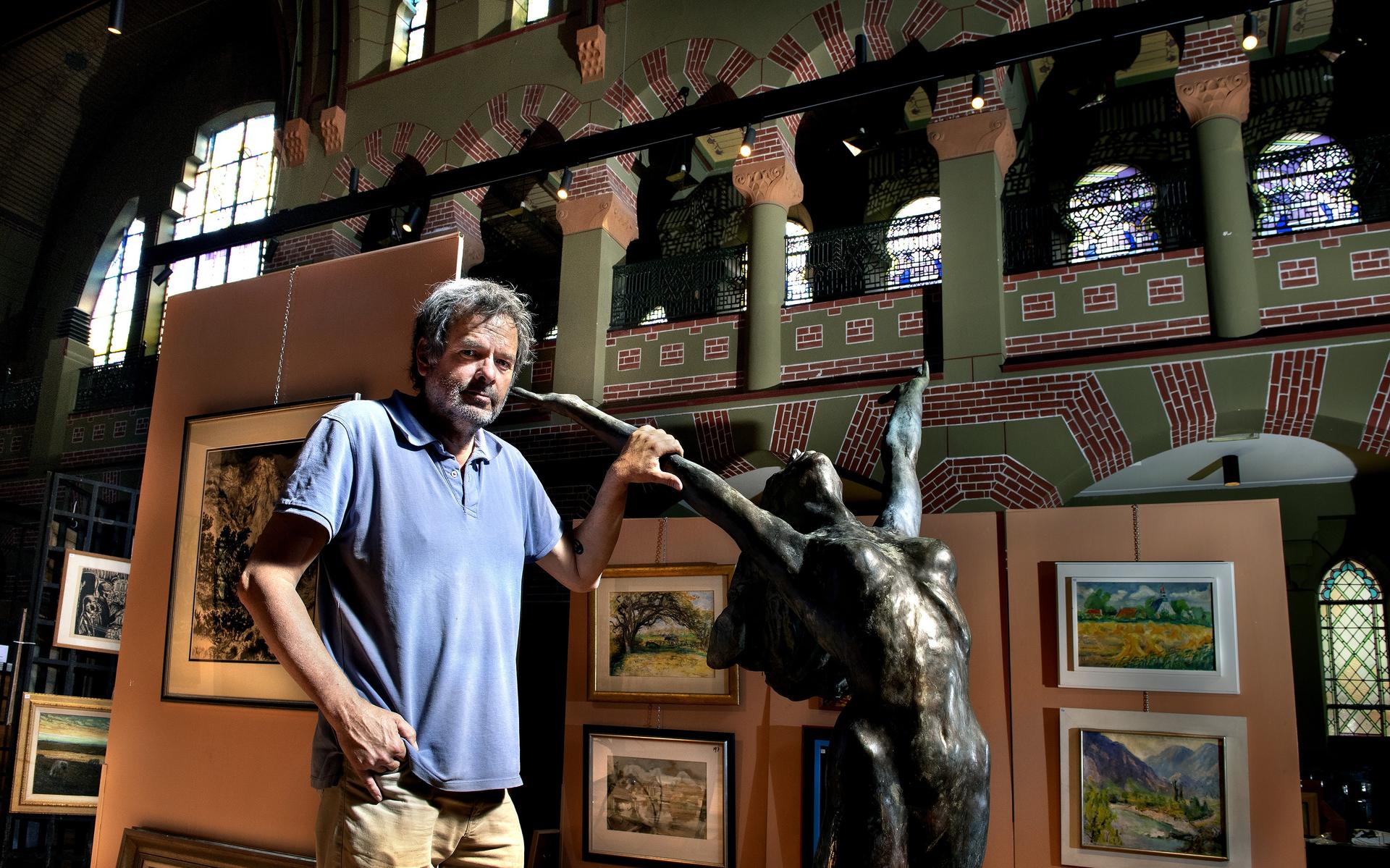 Een Ploeg-schilderij, een bronzen beeld van Kees Verkade of een ...