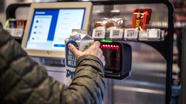 Zelfscankassa en diefstal: zo pakken supermarkten je controle - Dagblad ...