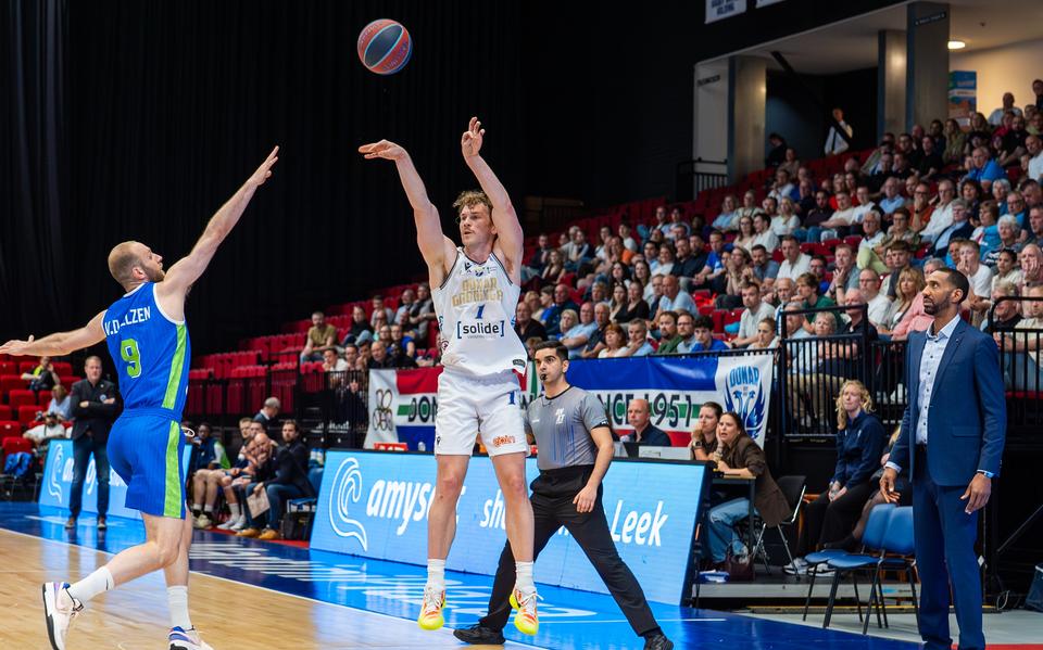 Elf driepunters van Austin Luke niet genoeg voor winst, Donar-ballon ...
