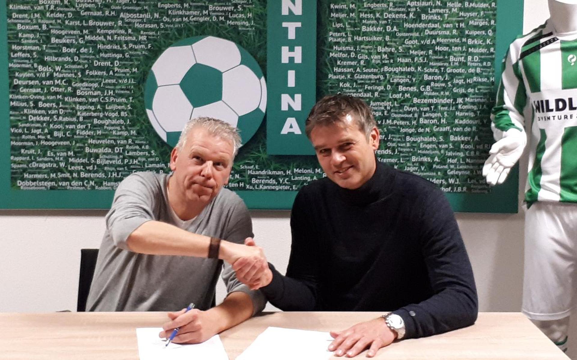Peter Timmer tekent bij Drentina - Dagblad van het Noorden