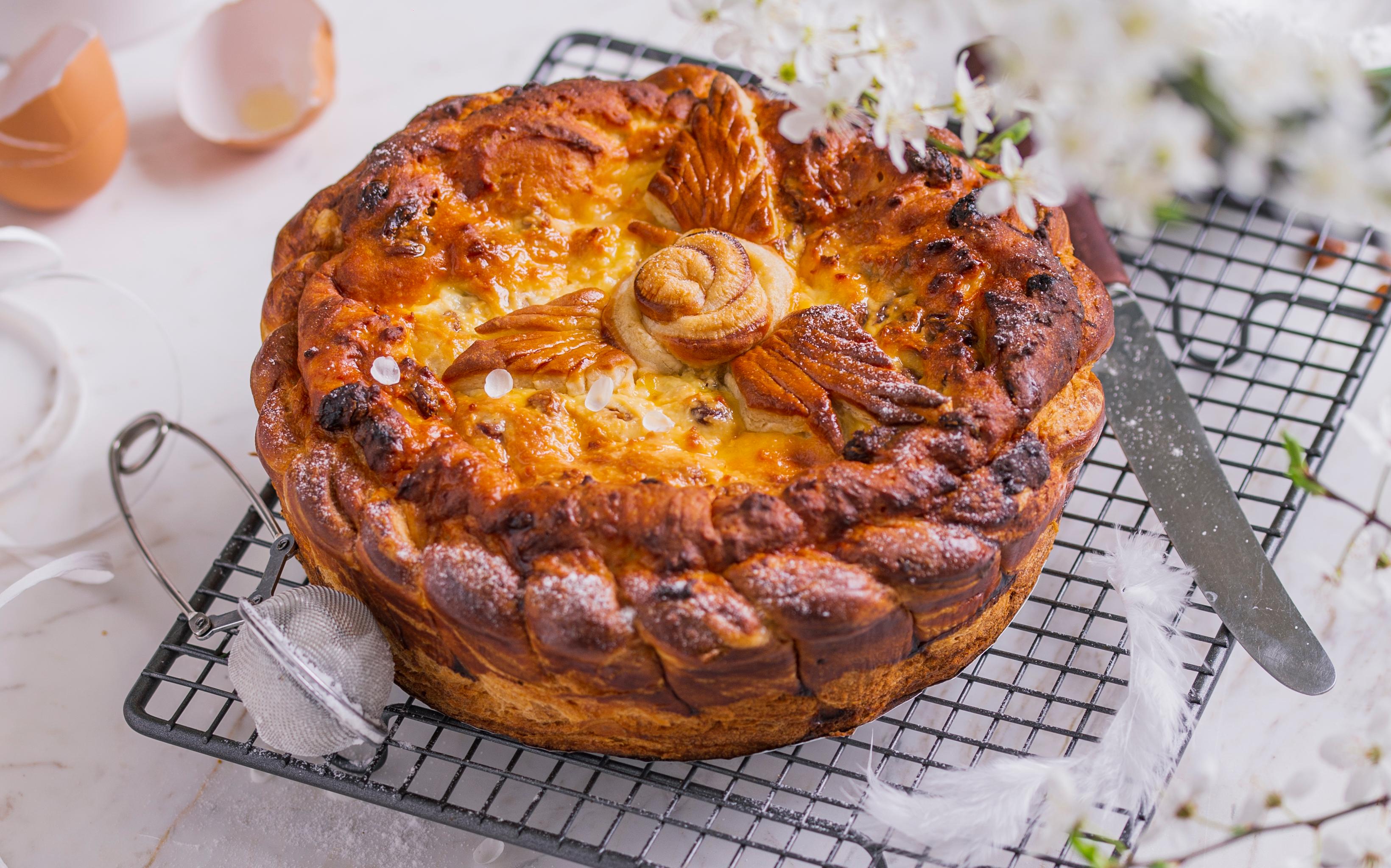 Wereldwijd een traditie en toch in elk land anders: paasbrood komt in ...