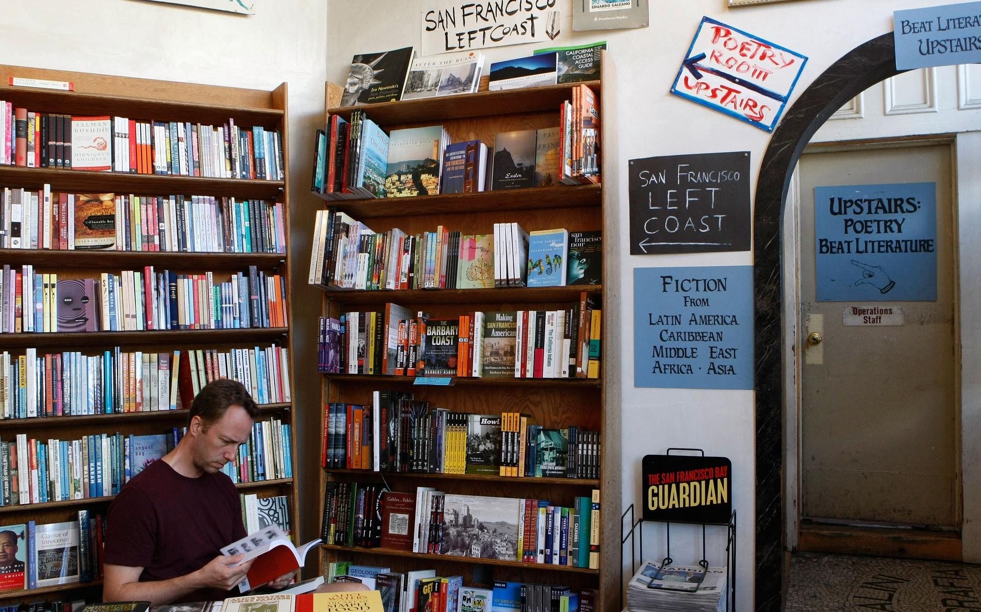 Lawrence Ferlinghetti, bijna 102 geworden, is het beroemdst om ...