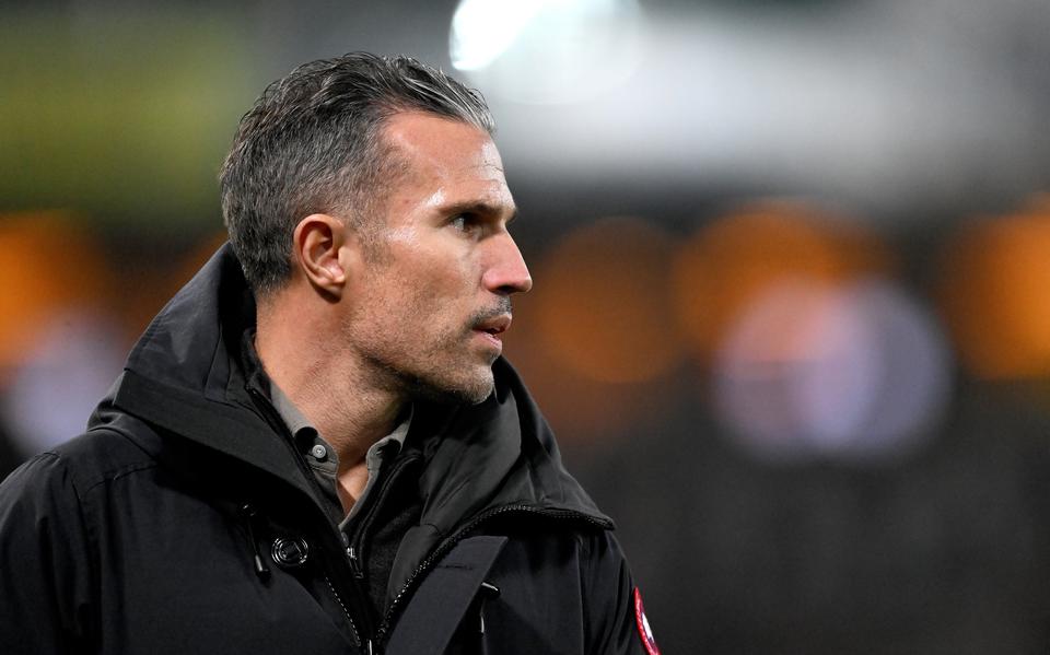 Van Persie mogelijk per direct naar Feyenoord. SC Heerenveen moet op ...
