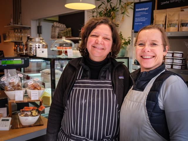 Microbakkerij Omni in Groningen bakt broden en cakes voor de hele stad ...